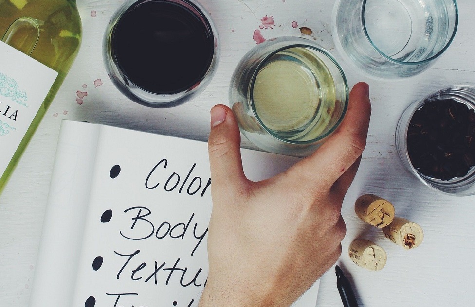 A beginner’s guide to taking wine tasting notes | Cult Wines United States